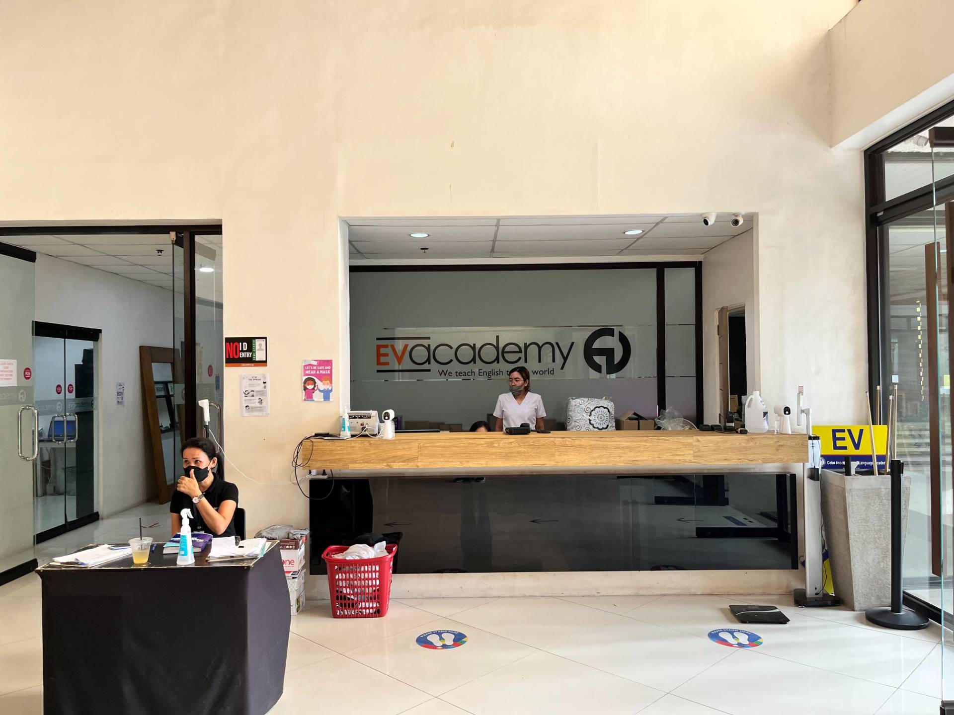 【学校訪問】セブで人気過ぎる学校EV Academyを徹底取材！ - 成果が上がるフィリピン留学